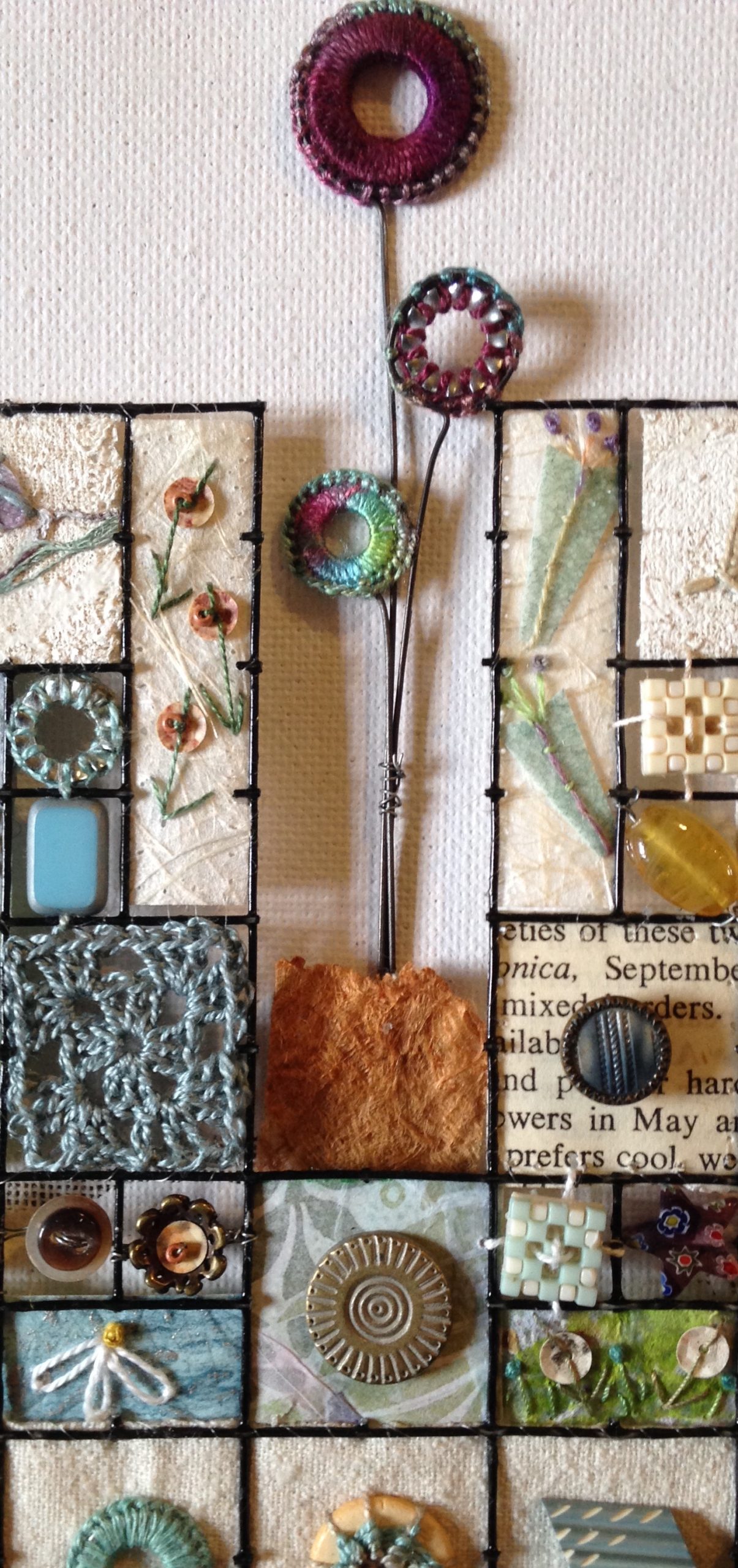 Embroidery on Wire ⋆ ThimbleStitch at Zoë’s